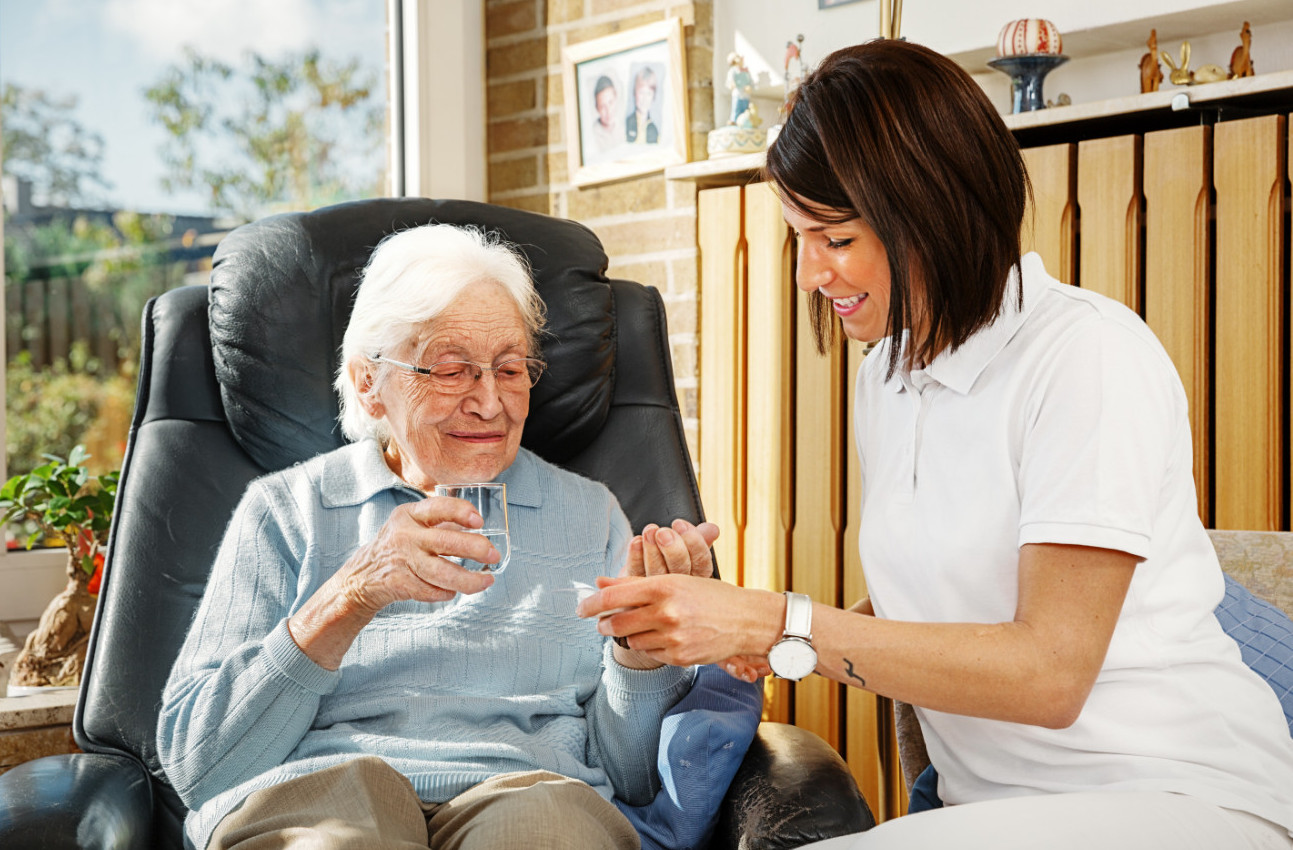 Indoors Support Home Care Aide - Home Health Care of South Florida ...